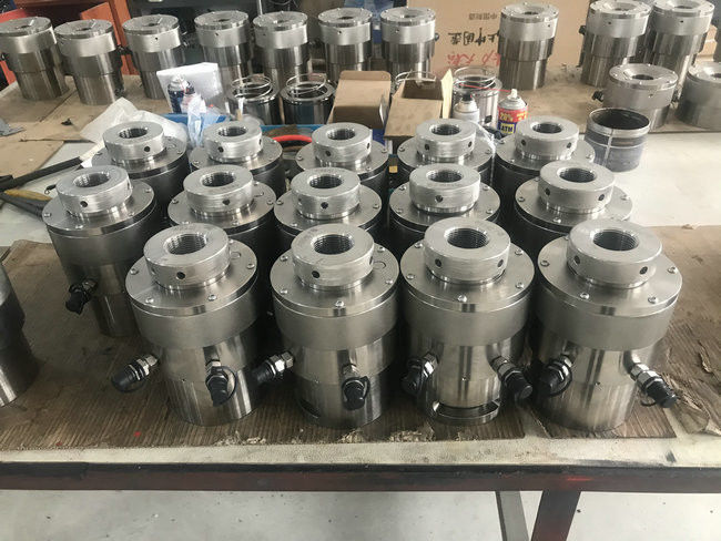 Stu Series Subsea Hydraulic Bolt Tensioning Tool 21500Bar 2483 KN